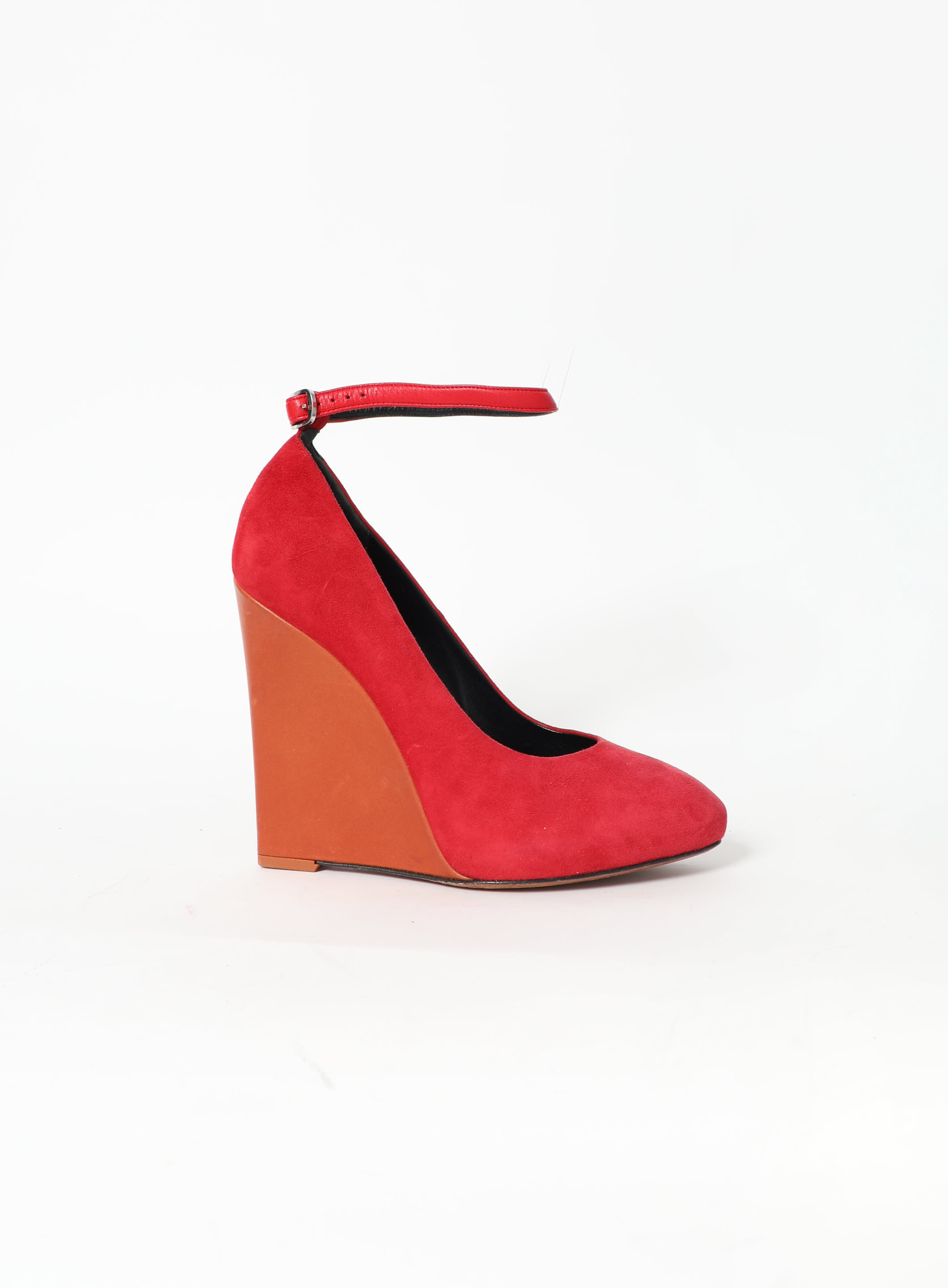 Pre-Fall 2010 Suede Wedges | Authentic & Vintage | ReSee