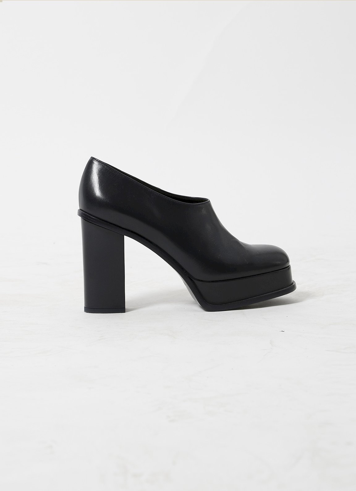 Navy Platform Heels | Authentic & Vintage | ReSee