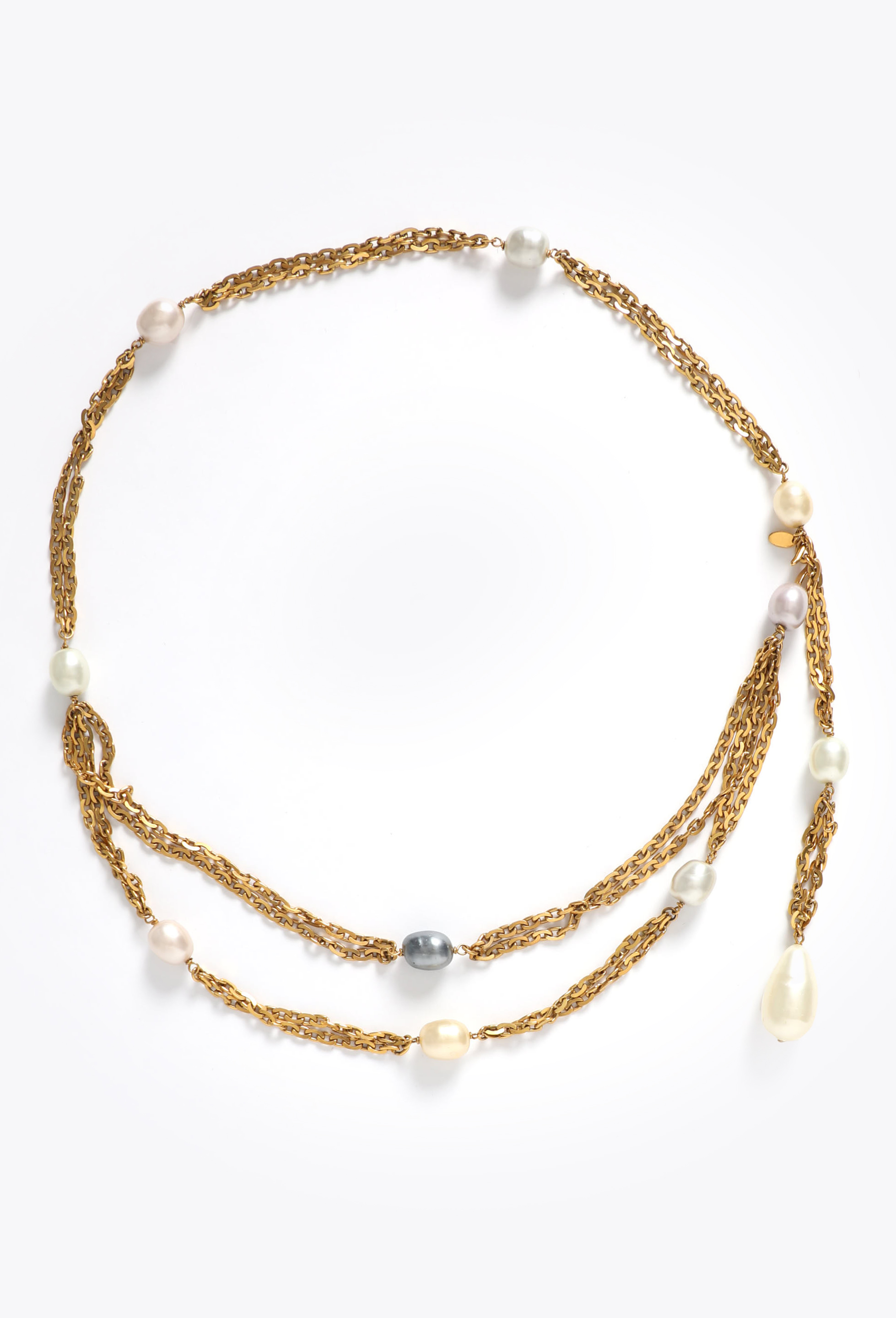 RARE F/W 1996 Fantasy Pearl Chainlink Belt - Chanel | ReSee
