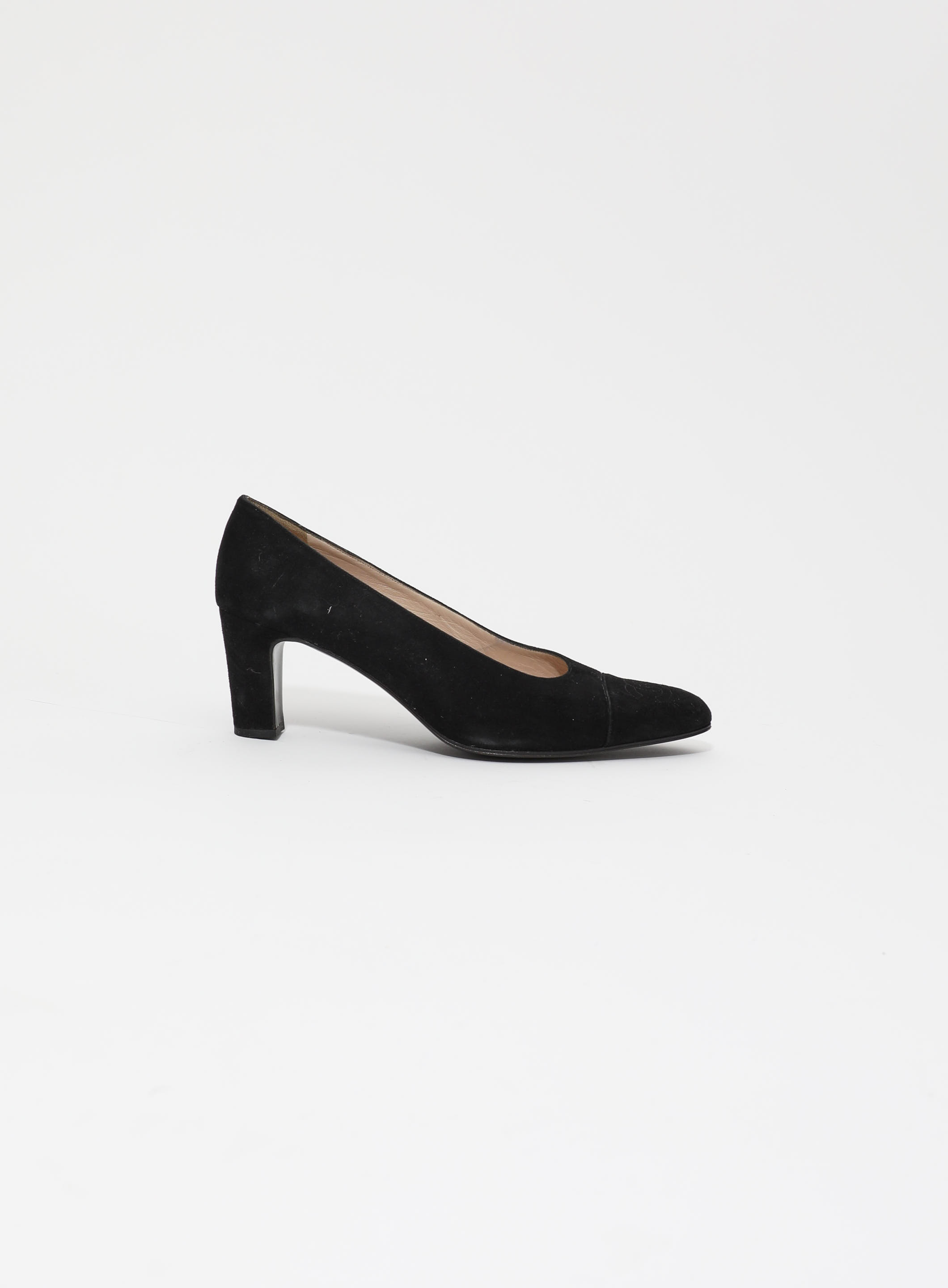 Classic "CC" Pumps - Chanel | ReSee